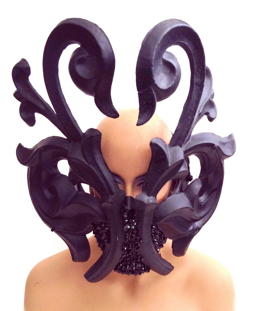 VIVIAN SWAN MASK – GASOLINE GLAMOUR